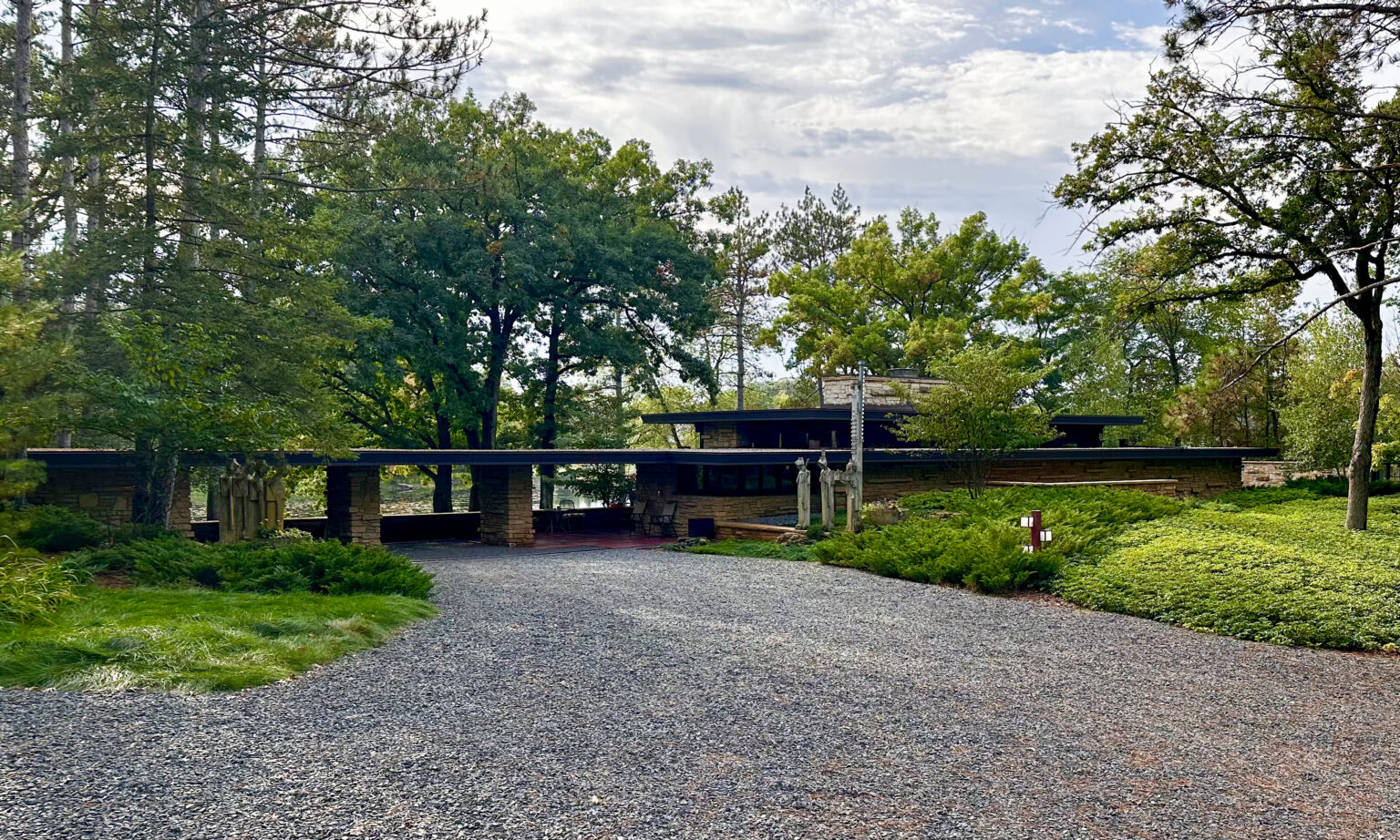 10 Favorite Frank Lloyd Wright Homes from Samara's Curator - Samara